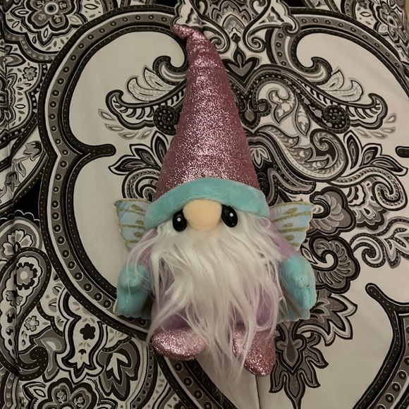 Accents | Nwt Hug Feel The Love Gnome | Poshmark